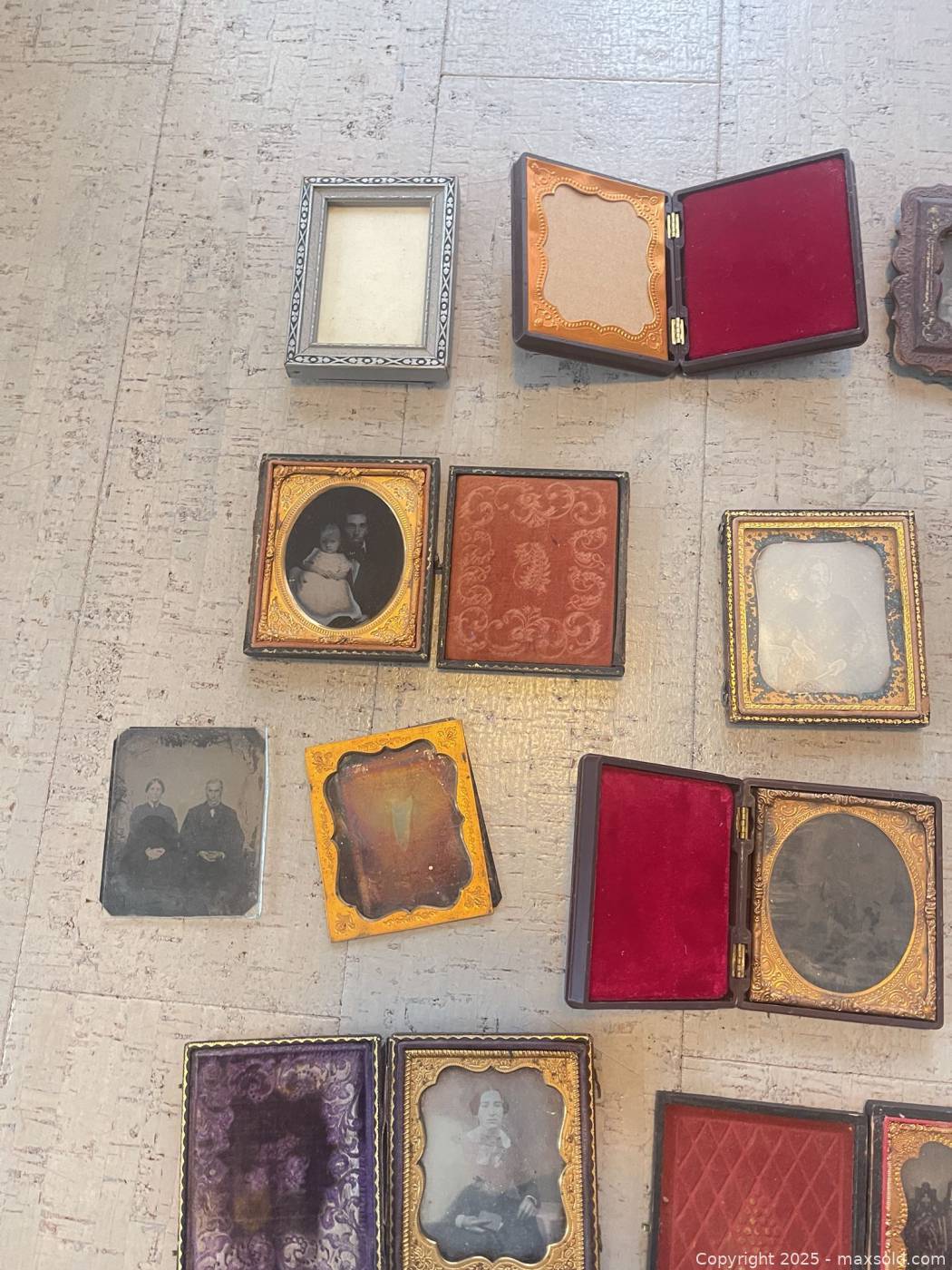 Antique photography lot | Maxsold