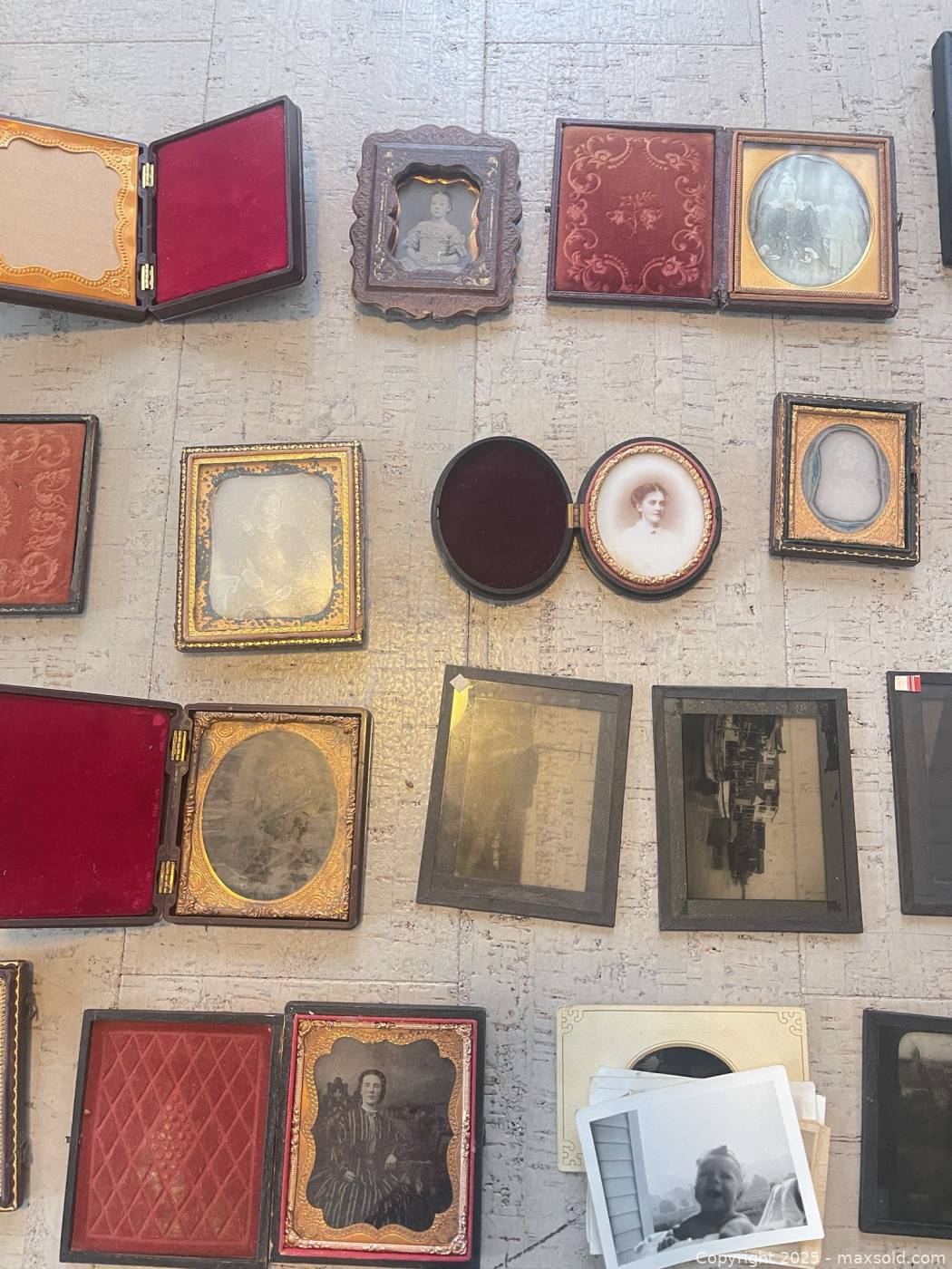 Antique photography lot | Maxsold
