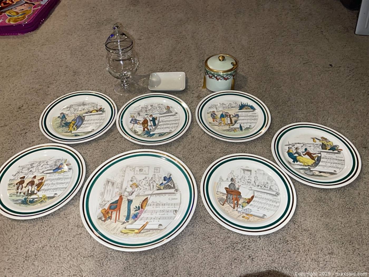 Opera Series illustrated plates and small tableware | Maxsold