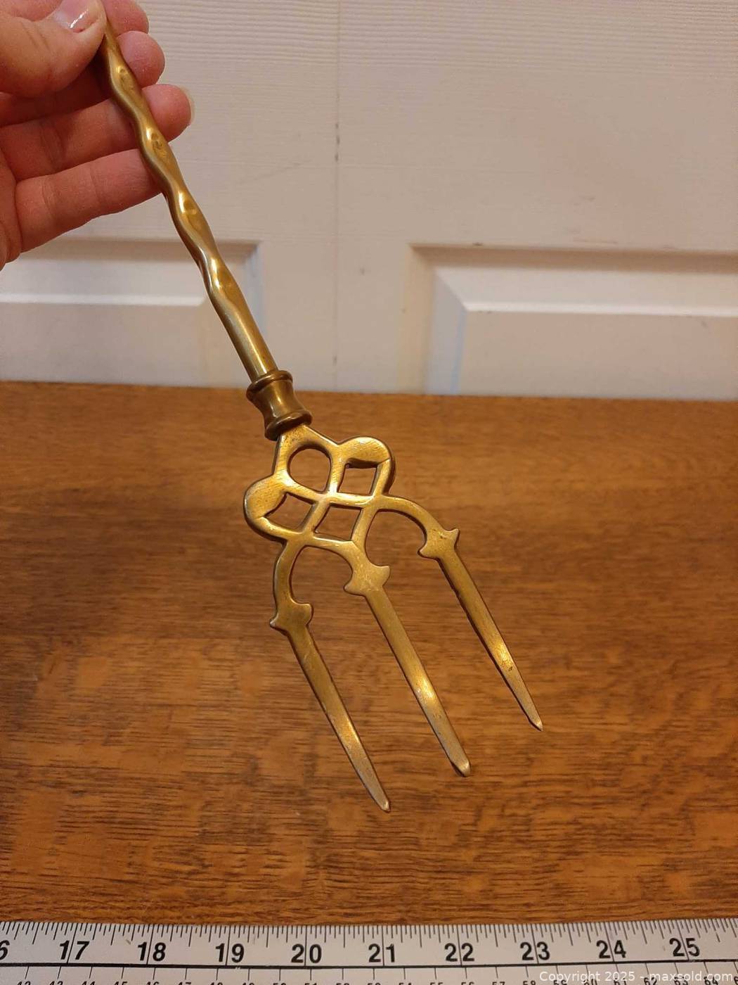 Antique Solid Brass Fireplace Toasting Fork | Maxsold