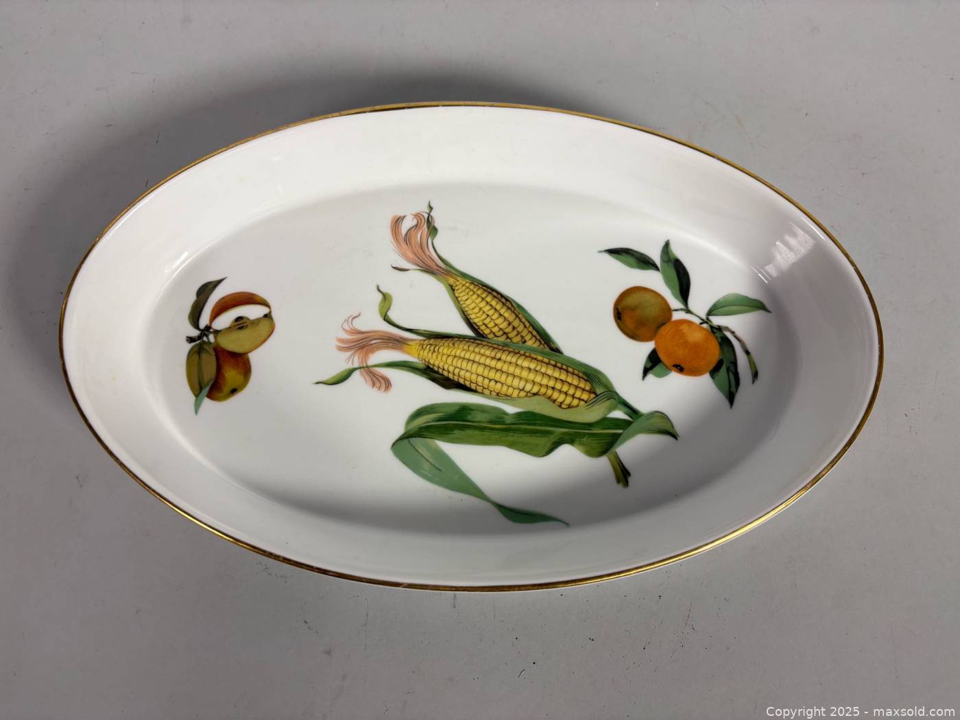 Royal Worcester Evesham porcelain bakeware | Maxsold