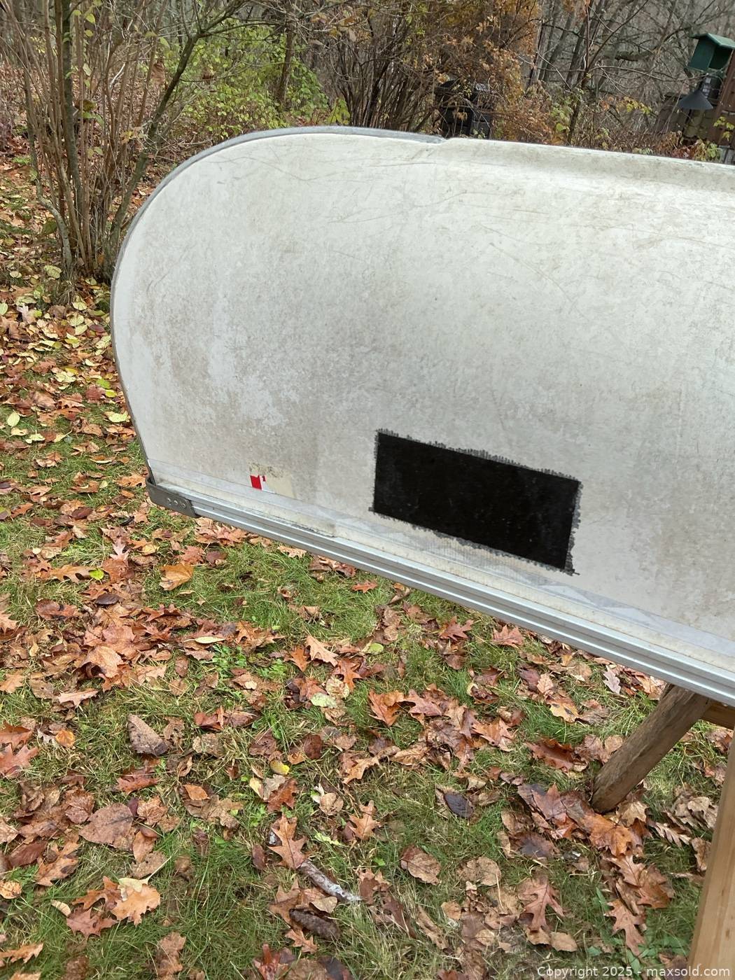 Scott 16 ft fiberglass canoe | Maxsold