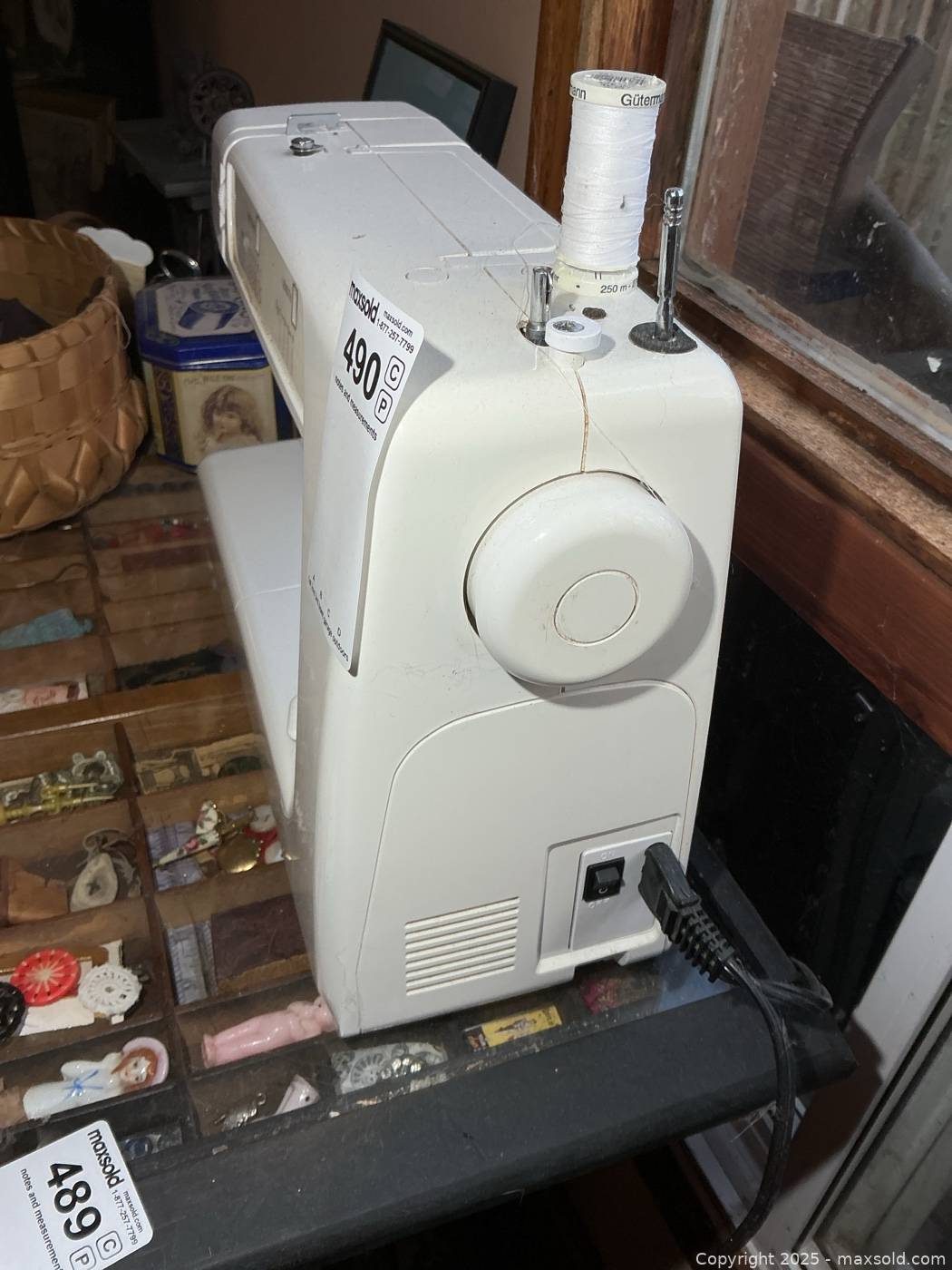Kenmore sewing machine with foot pedal | Maxsold