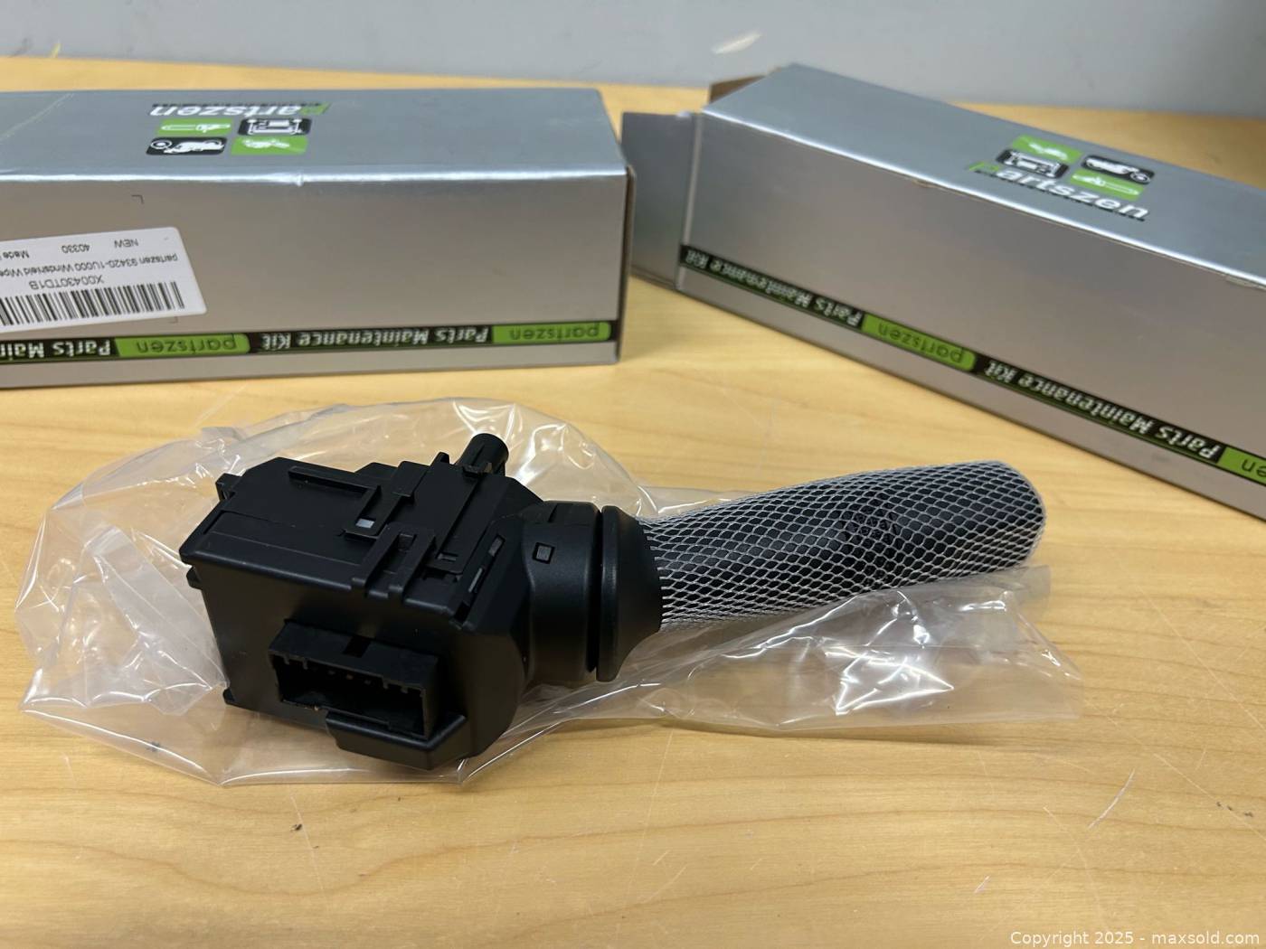 Partszen 93420-1U000 windshield wiper switch | Maxsold