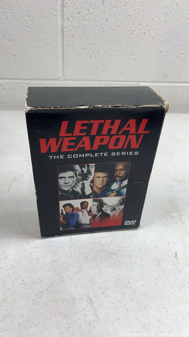 Lethal Weapon complete series DVD box set | Maxsold
