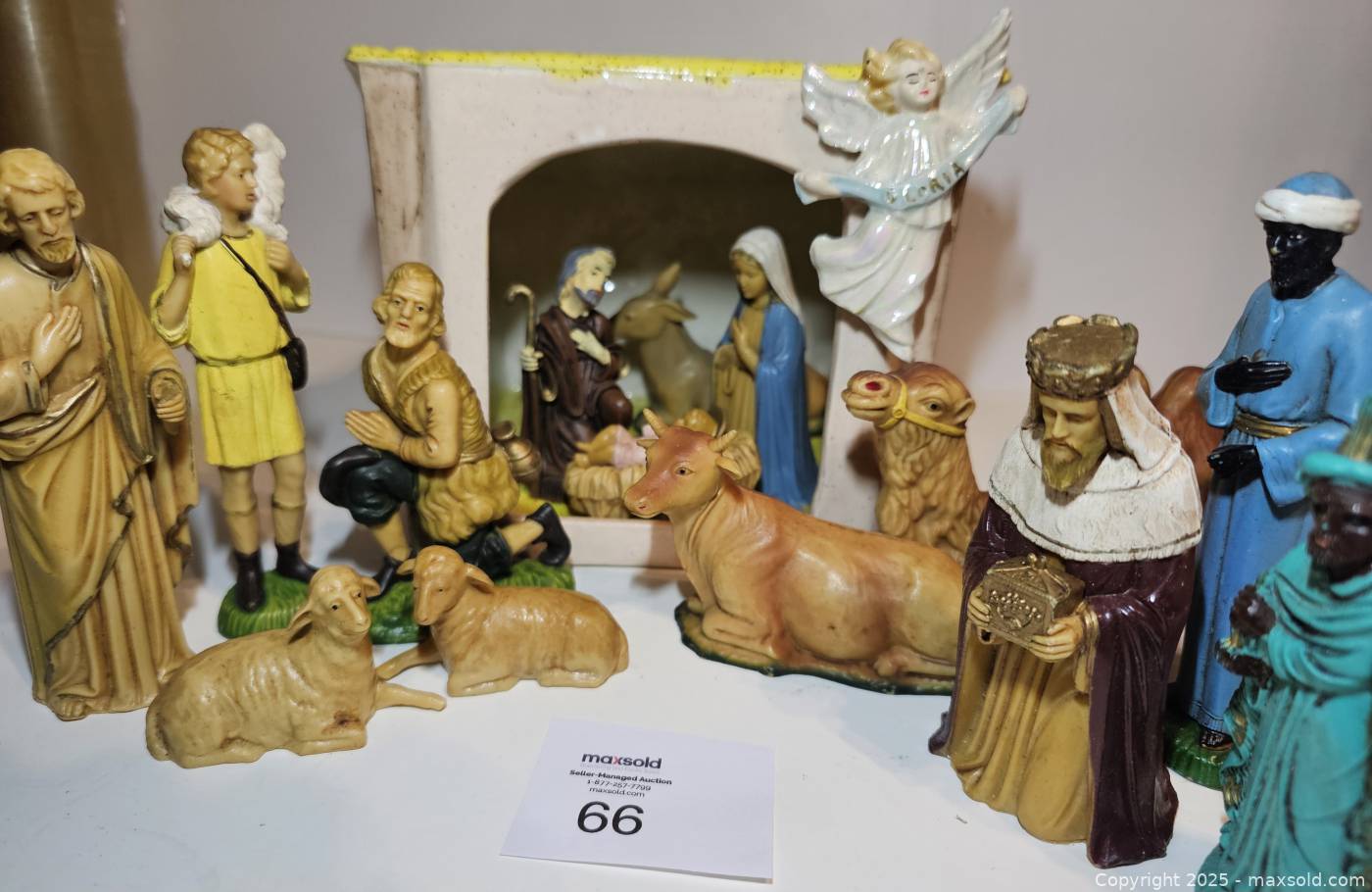 Atlantic Mold Ceramic Nativity Set With Manger | Maxsold