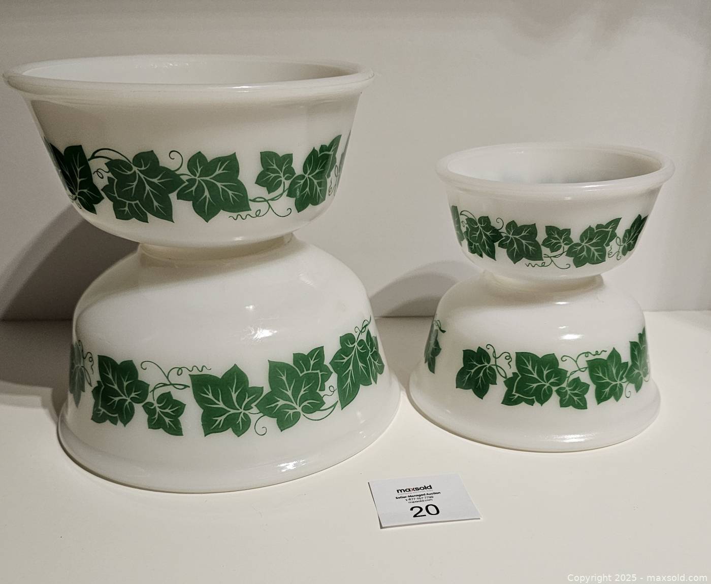 Hazel Atlas Ivy Nesting Bowls, Set of 4 | Maxsold