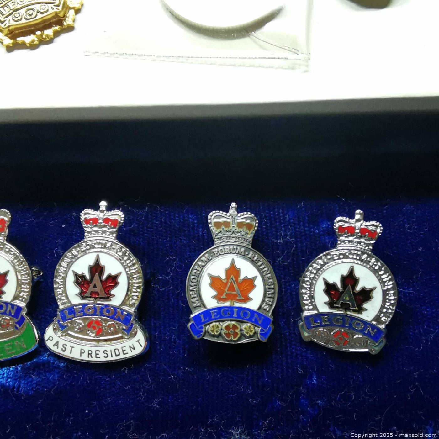 Royal Canadian Legion medals, service and lapel pins plus commemorative ...