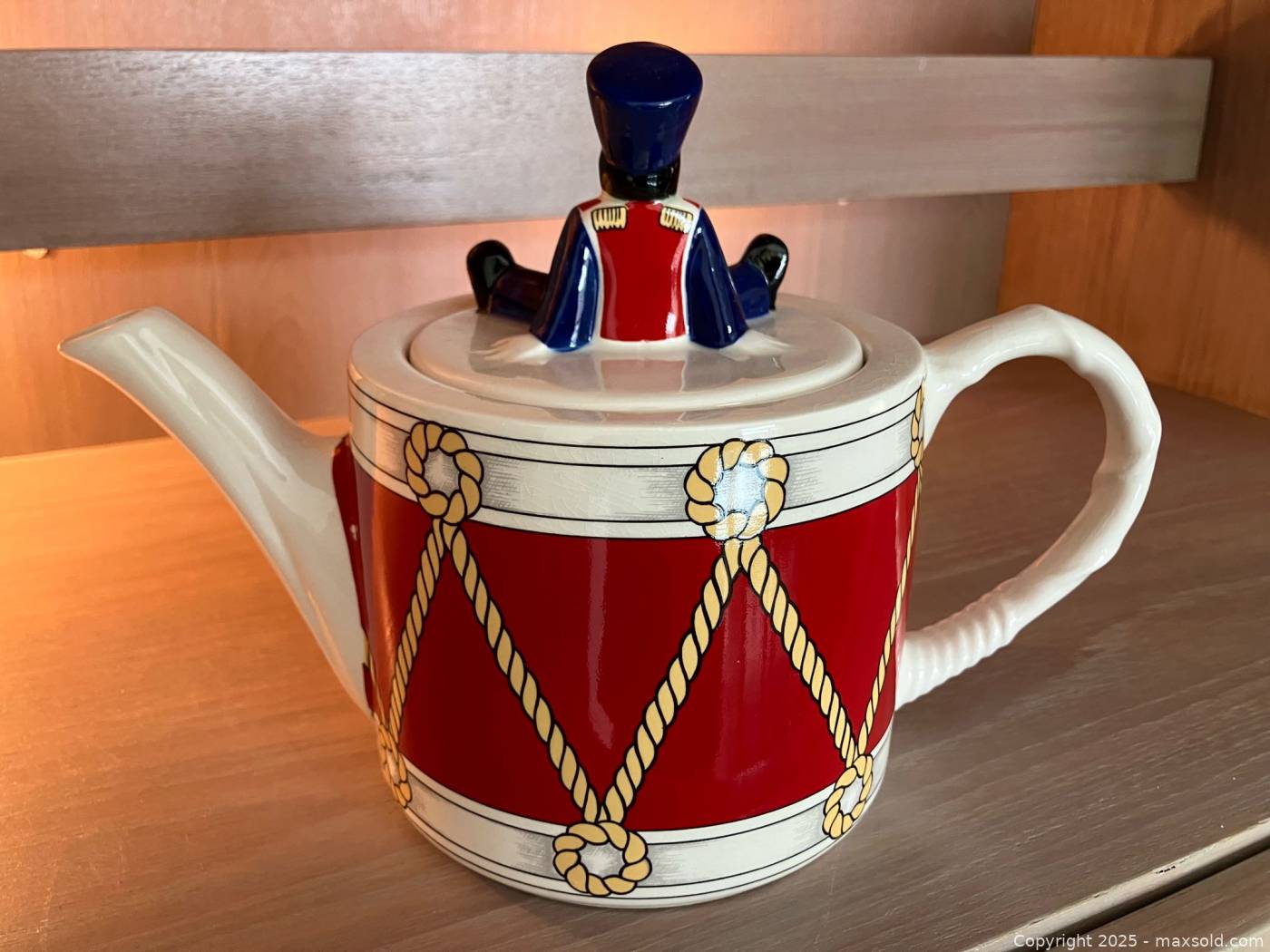 Drummer boy ceramic teapot | Maxsold