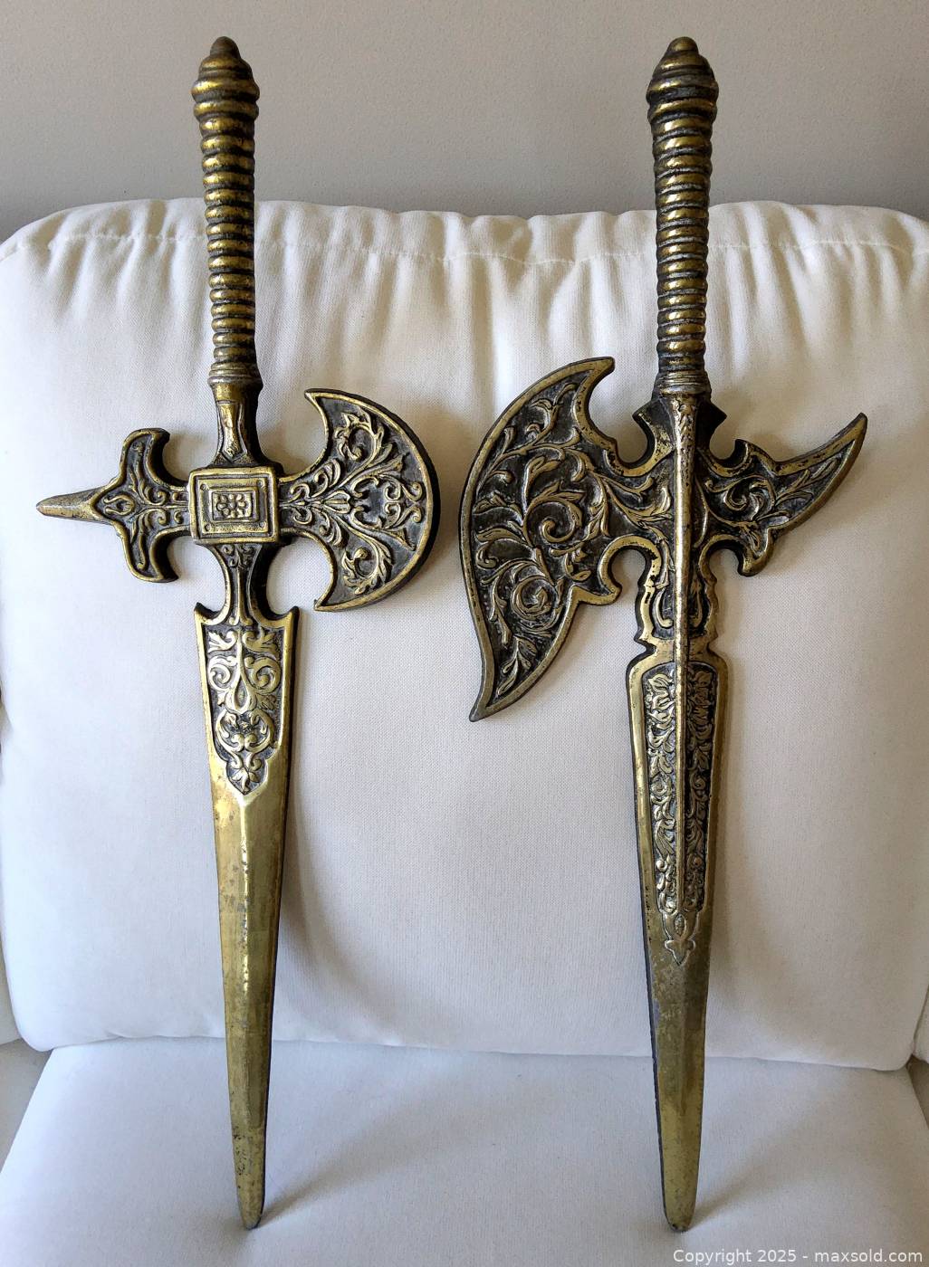 1960s cast aluminum medieval swords wall decor | Maxsold