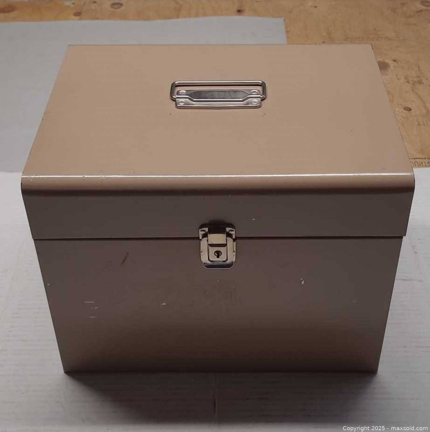 4 vintage metal storage boxes assorted sizes | Maxsold