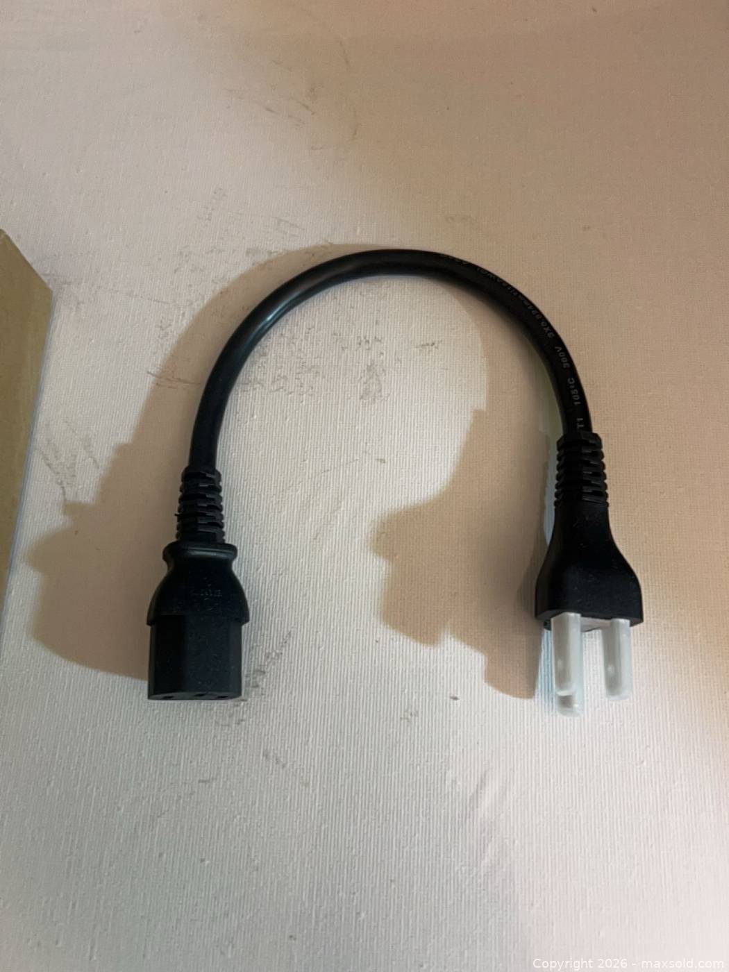 Amazon Basics 1ft AC Power Cord | Maxsold