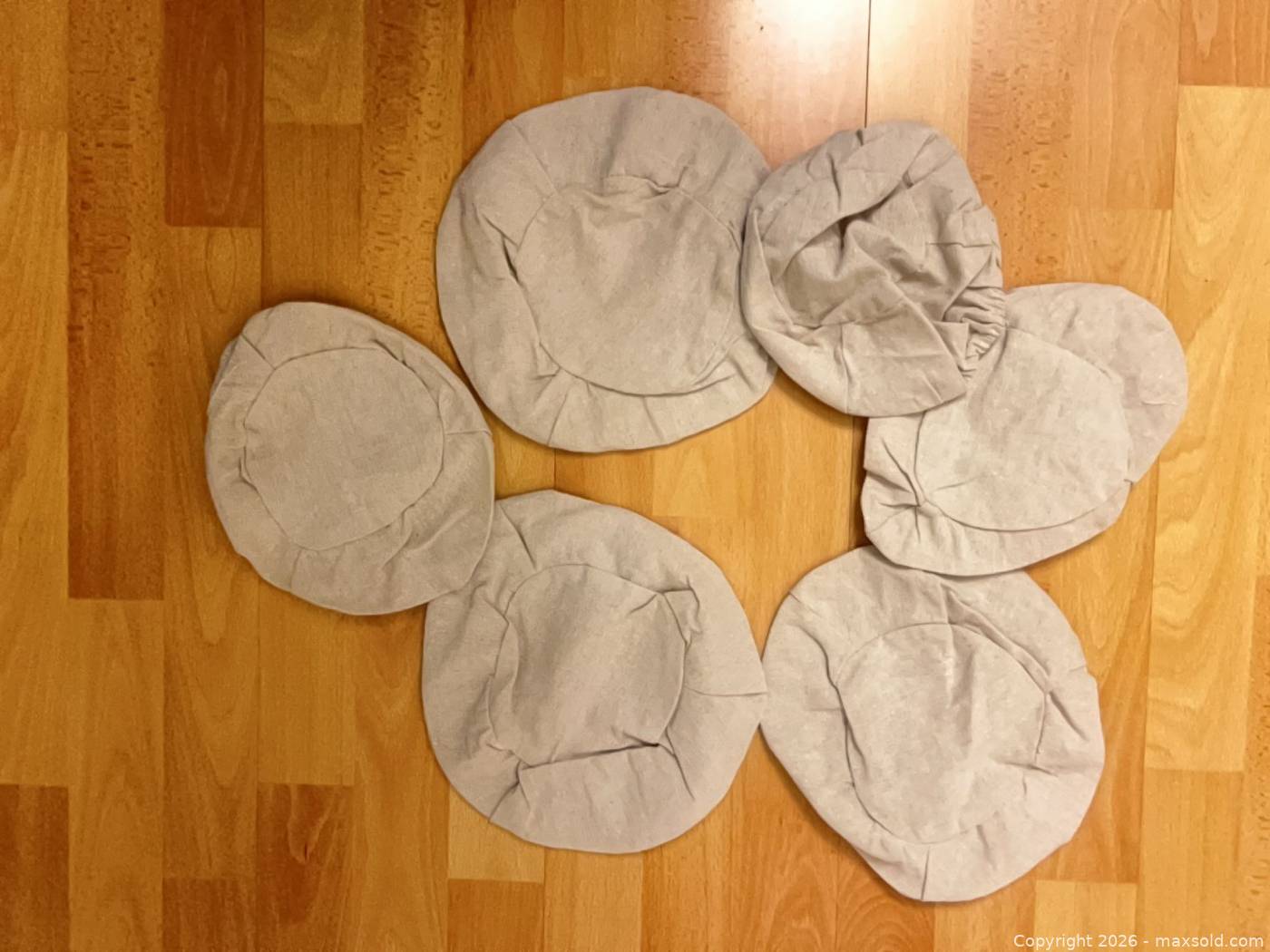 6 Light Gray Round Elastic Chair Covers | Maxsold