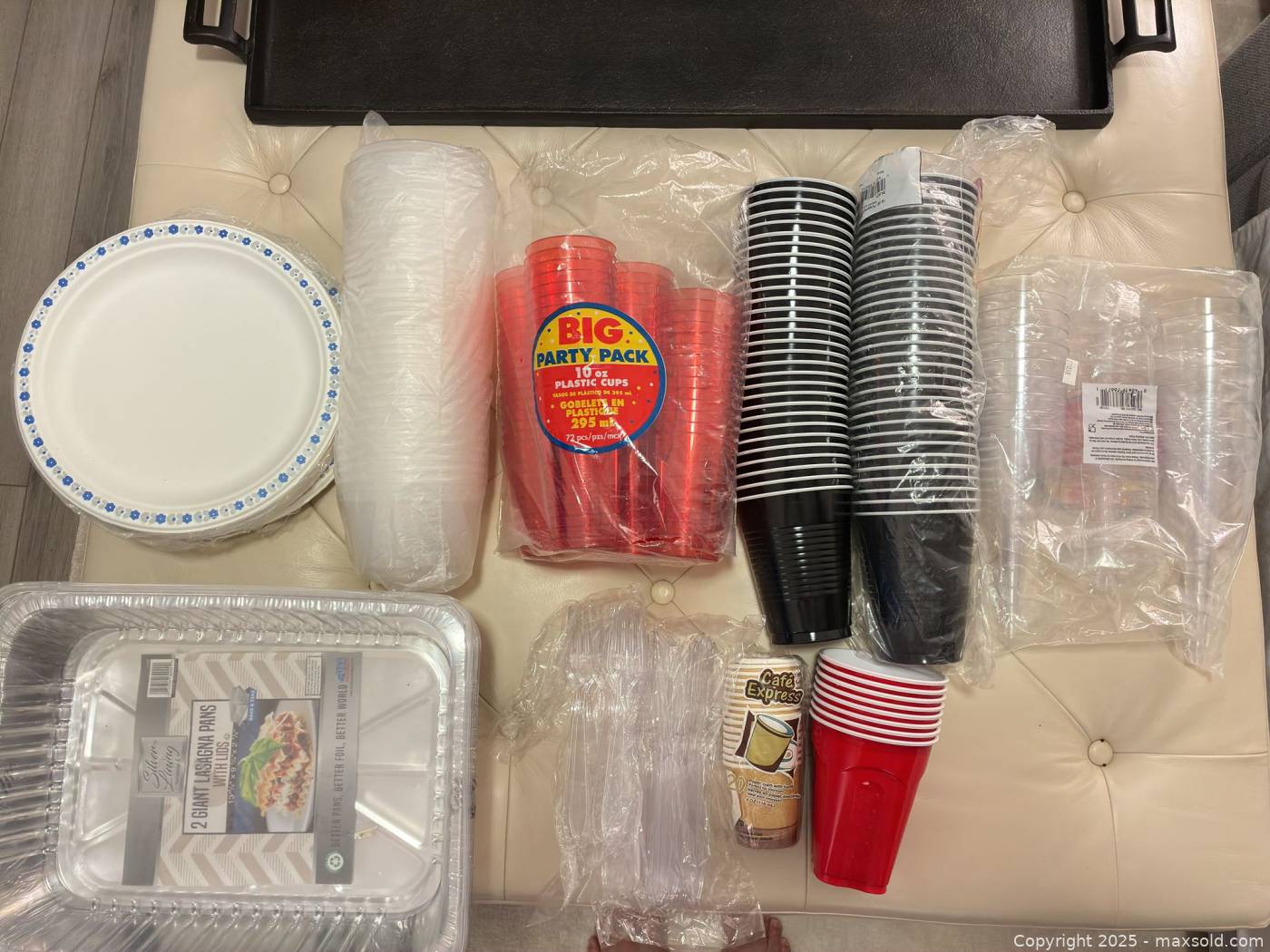 Disposable cups plates cutlery trays lot | Maxsold