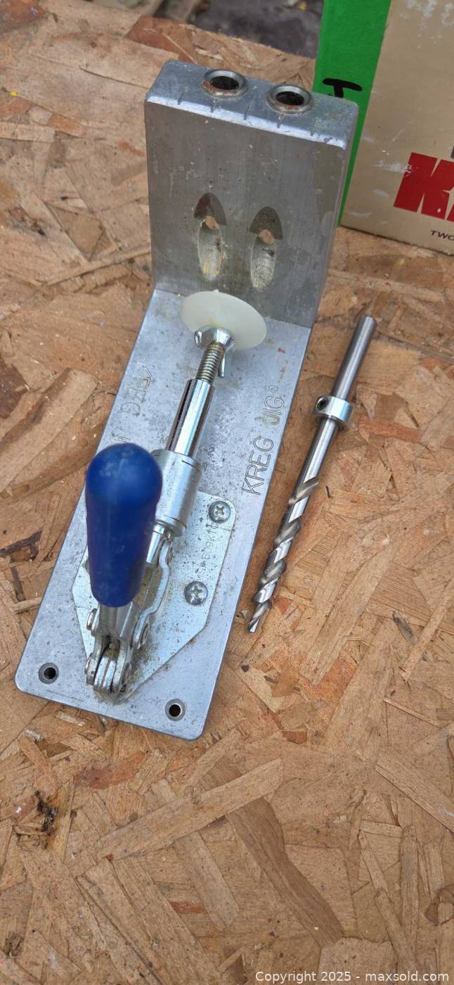 Kreg pocket-hole woodworking jigs with bits | Maxsold