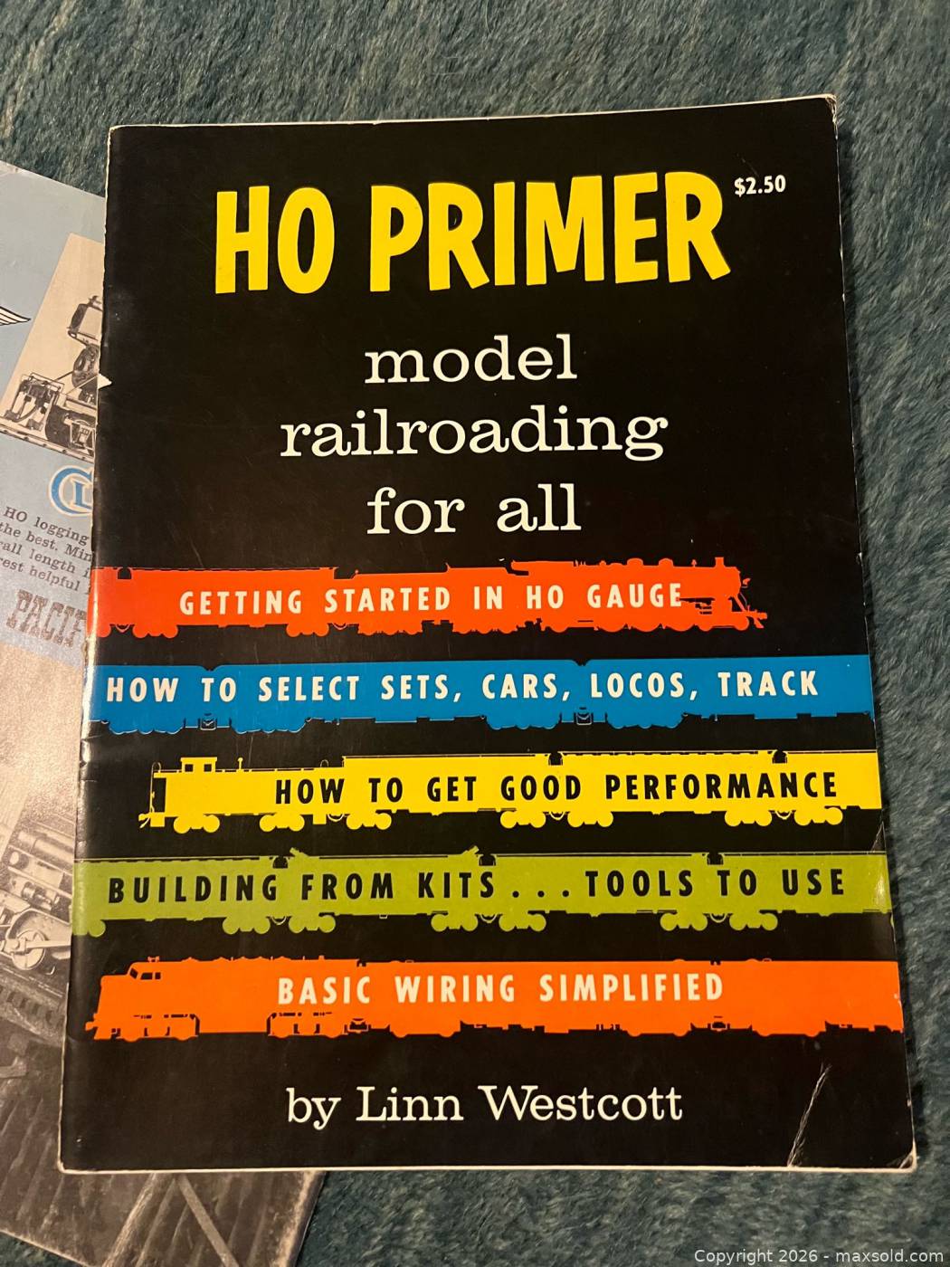 Vintage model railroading books and magazine | Maxsold