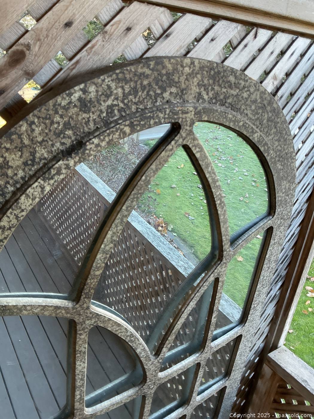 Large resin outdoor mirror 30x43 | Maxsold