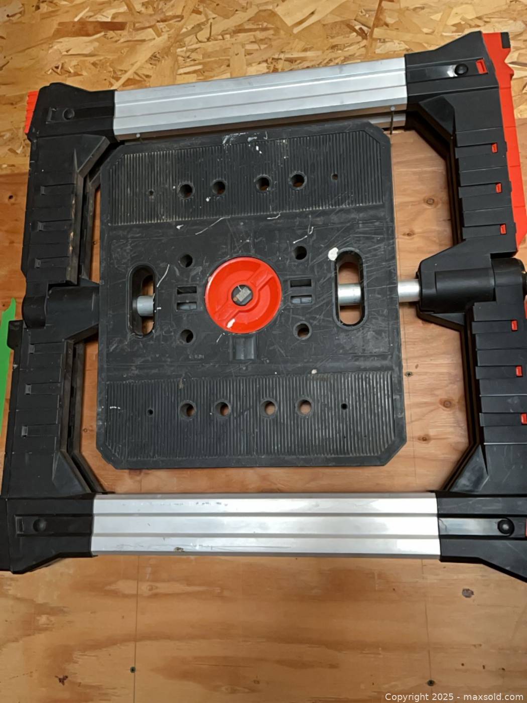 BLACK+DECKER Workmate 125 portable workbench | Maxsold