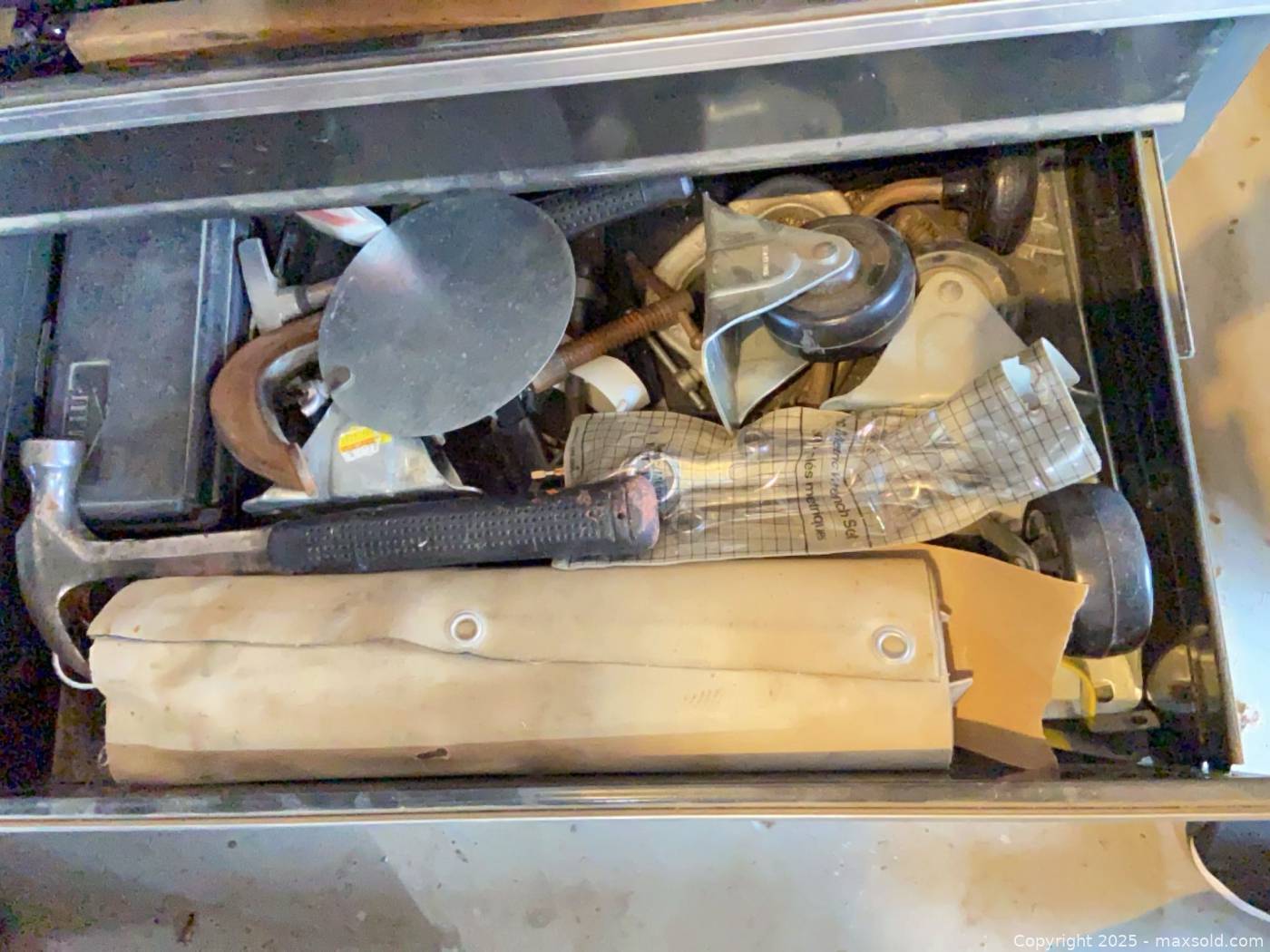 Waterloo steel 3-drawer tool chest with assorted hand tools | Maxsold