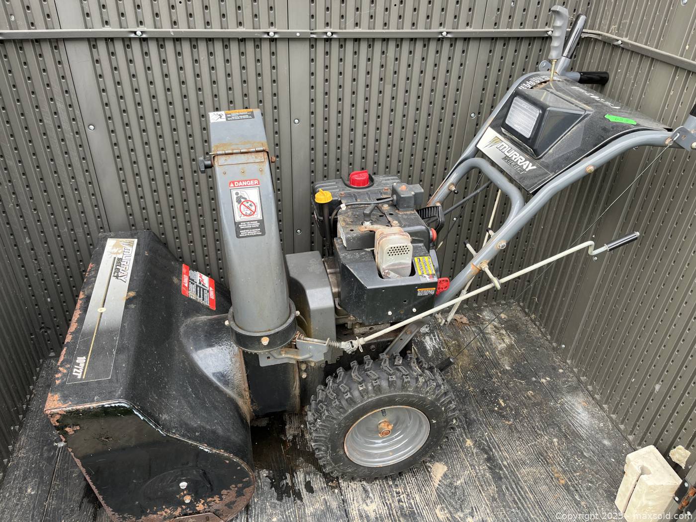 Murray Select Snowblower Model 627109X31A | Maxsold