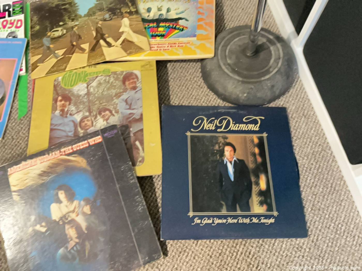 Vinyl record album collection | Maxsold