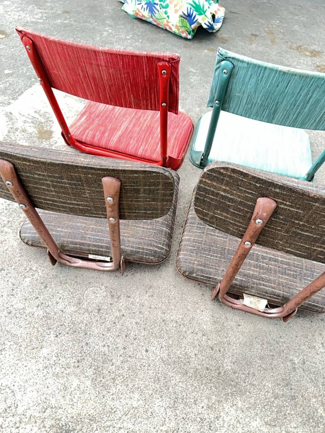 Vintage metal stadium school seats set of 4 | Maxsold