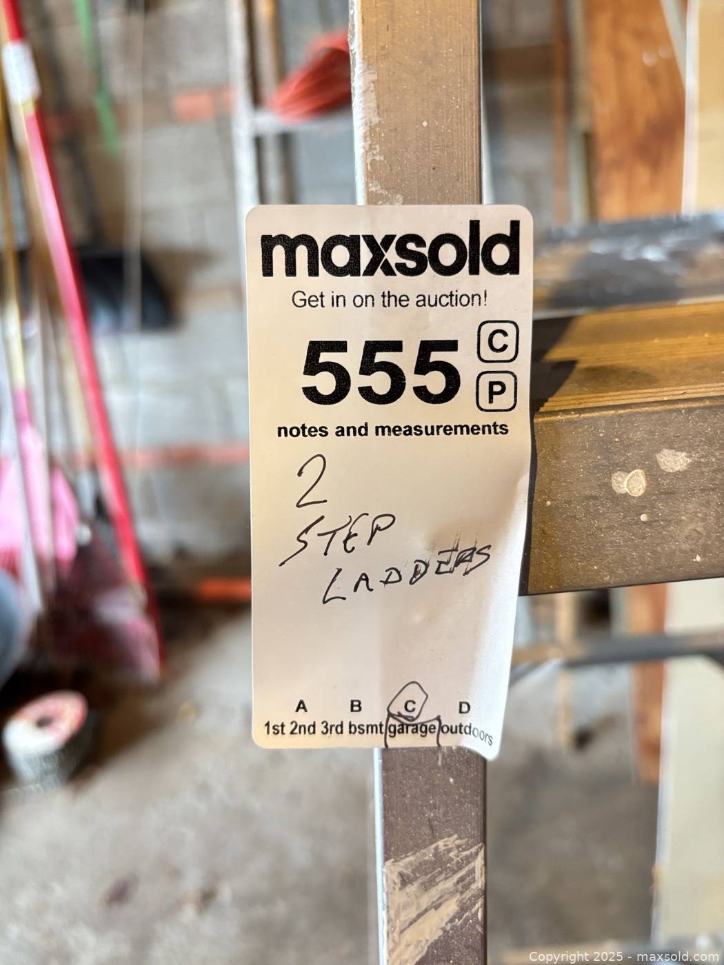 5-Foot Stepladder And 8-Foot Extension Ladder | Maxsold