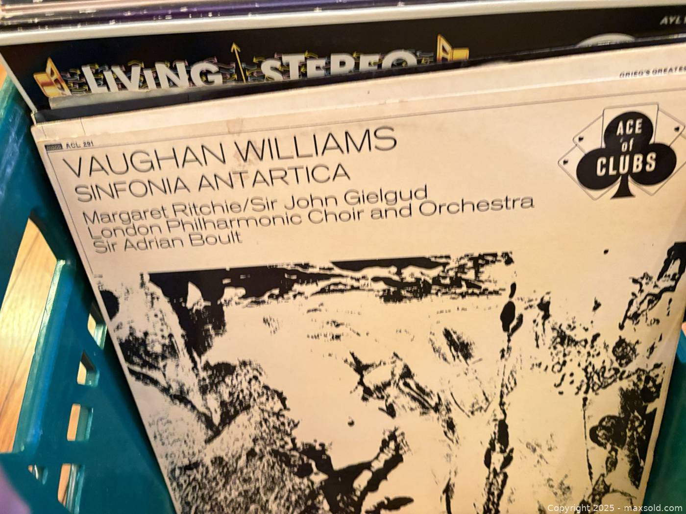 Vinyl LPs And EPs – Various Artists | Maxsold