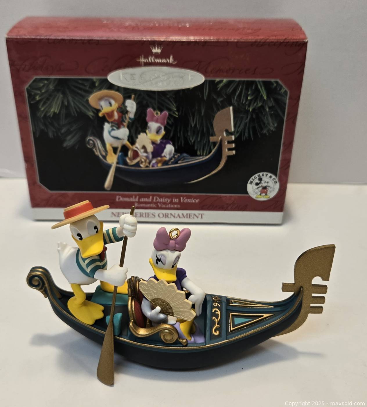 Hallmark Donald and Daisy in Venice ornament | Maxsold