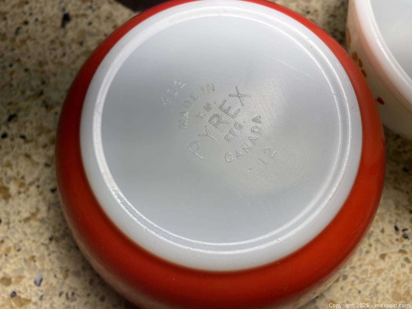 Pair of Pyrex Mixing Bowls Bird Motif & Red | Maxsold