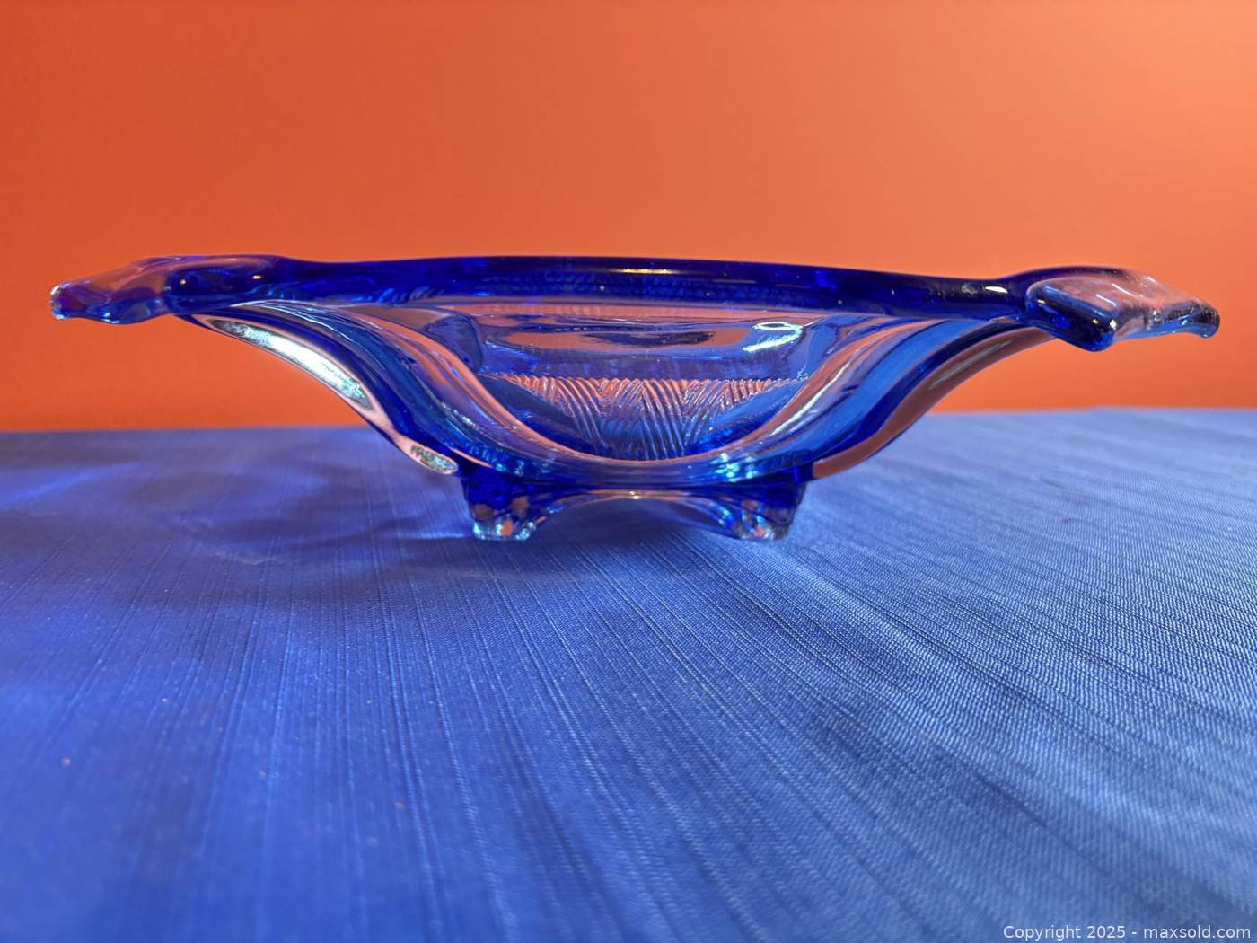 Blue glass dish 12.5" diameter | Maxsold