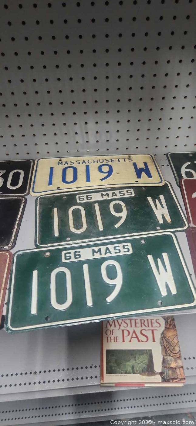 1951-1966 Massachusetts license plates | Maxsold