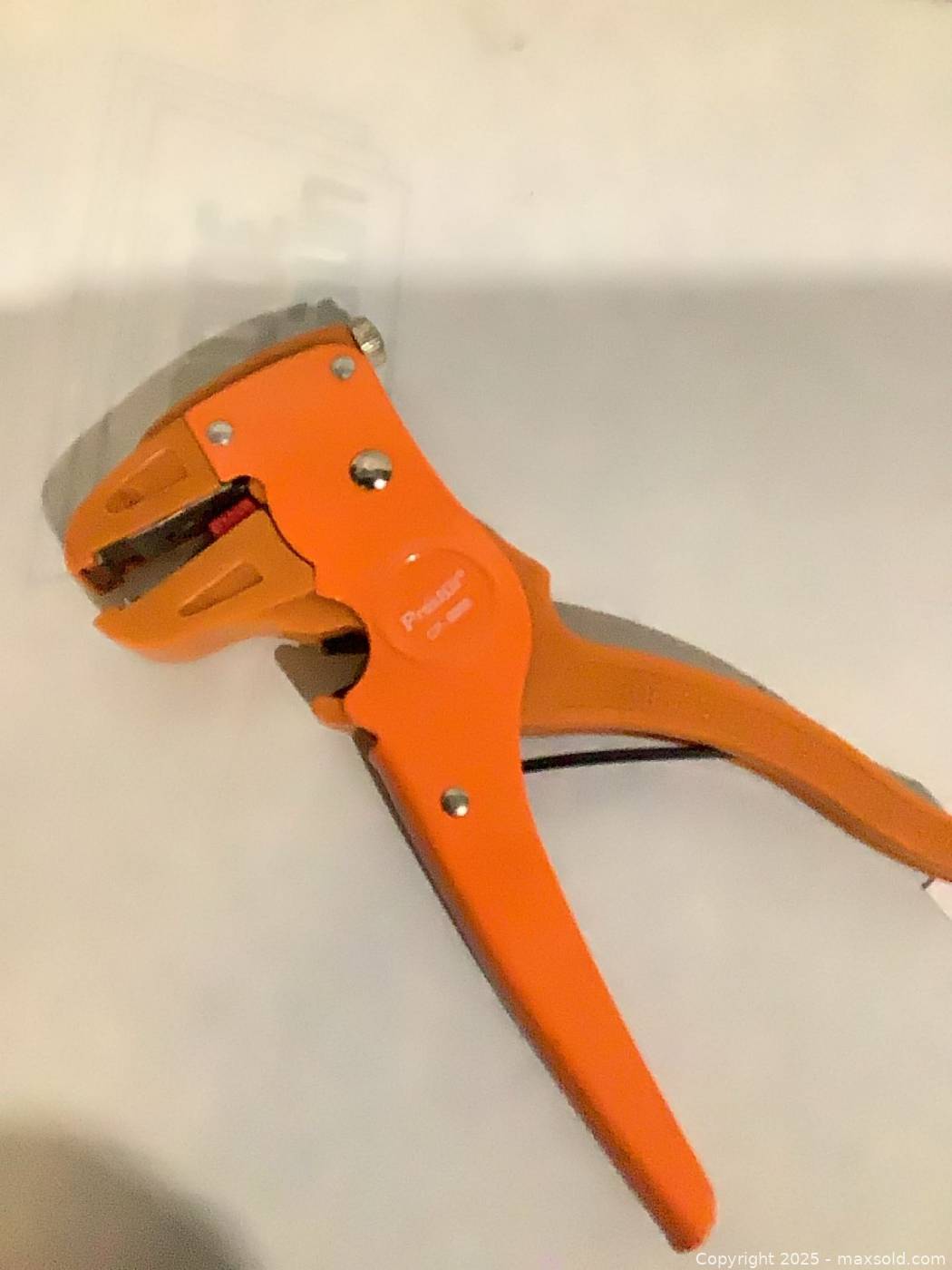 Automatic wire stripper pliers, orange | Maxsold