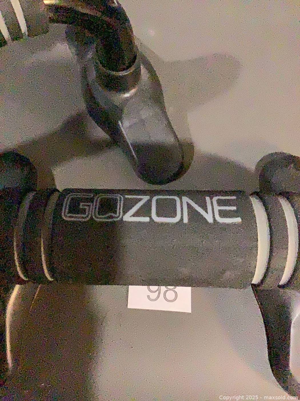 GOZONE foam-padded push-up bars pair | Maxsold