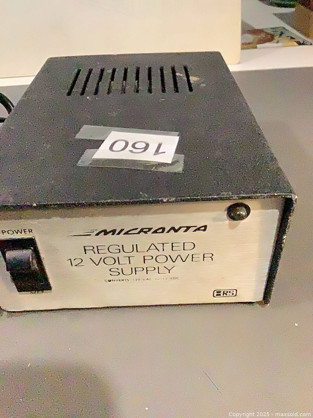 Micronta 12V Regulated Bench Power Supply | Maxsold