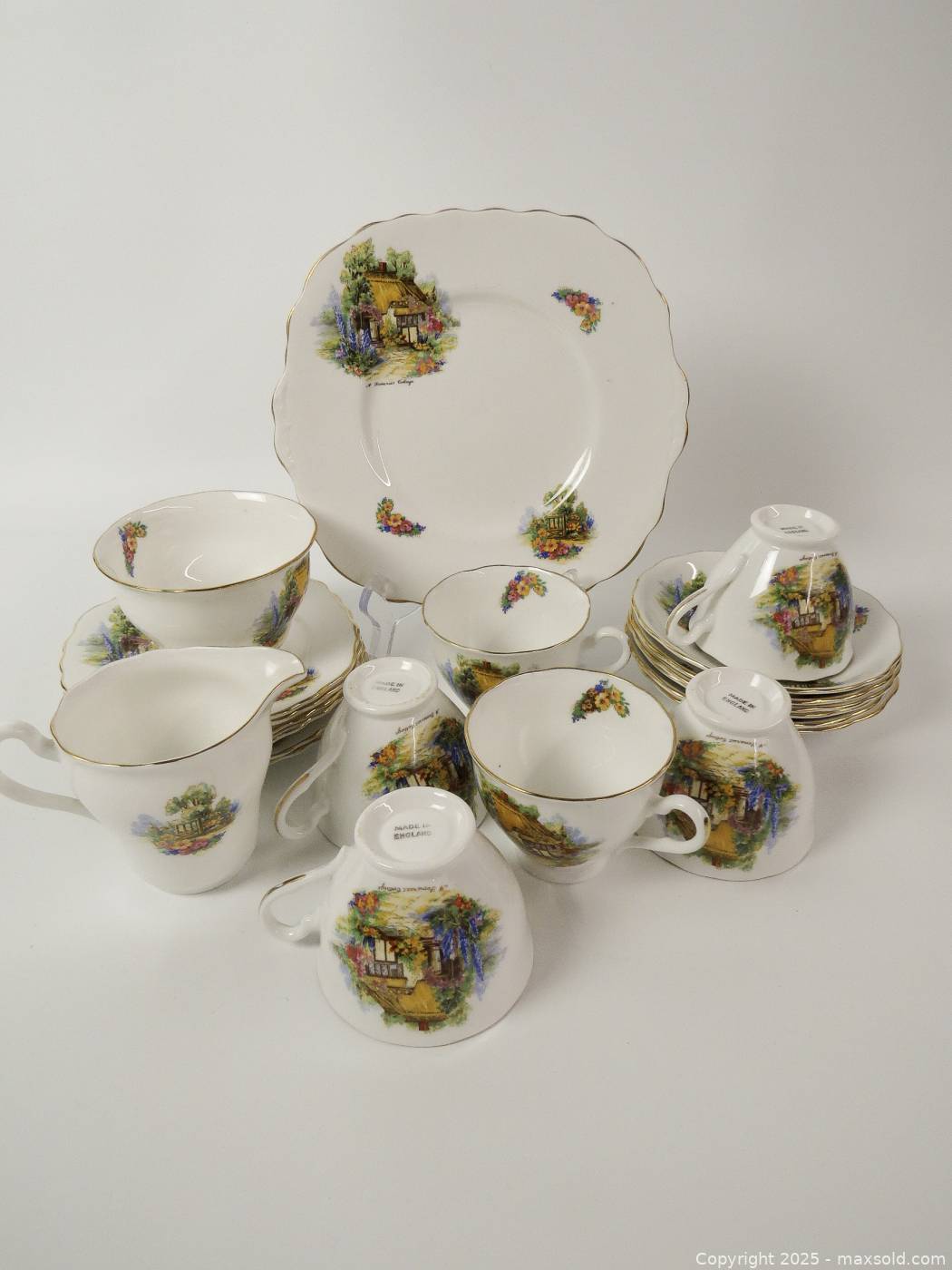 Somerset Cottage England Porcelain Tea Set | Maxsold