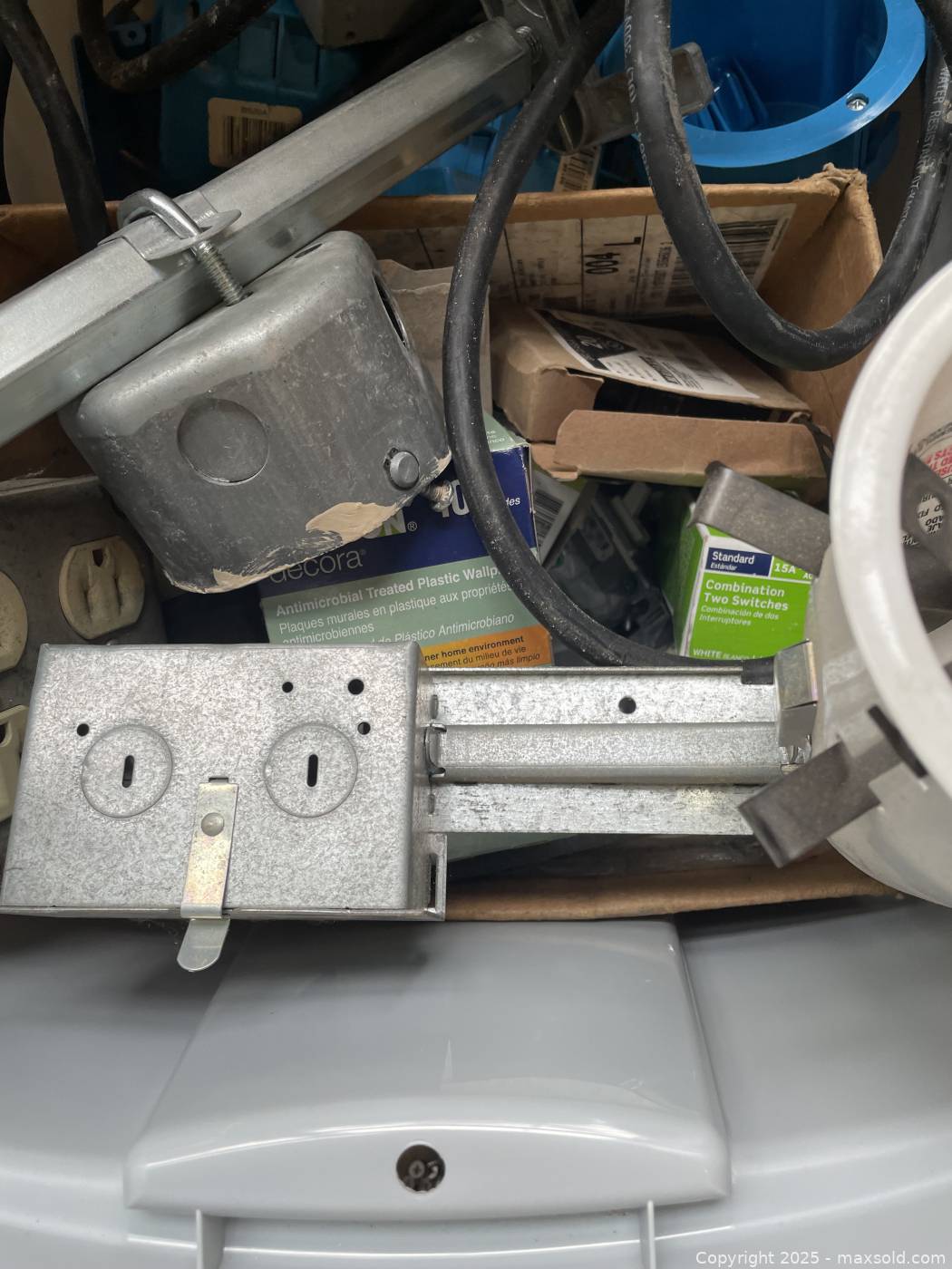 Miscellaneous electrical supplies | Maxsold