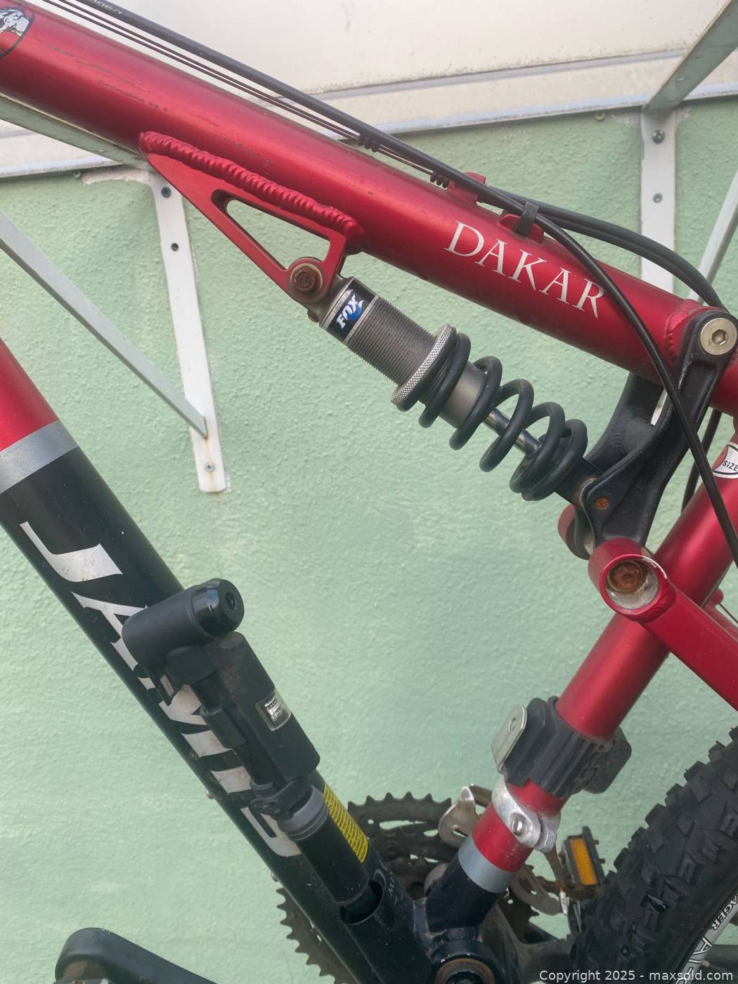 Jamis Dakar full-suspension mountain bike | Maxsold