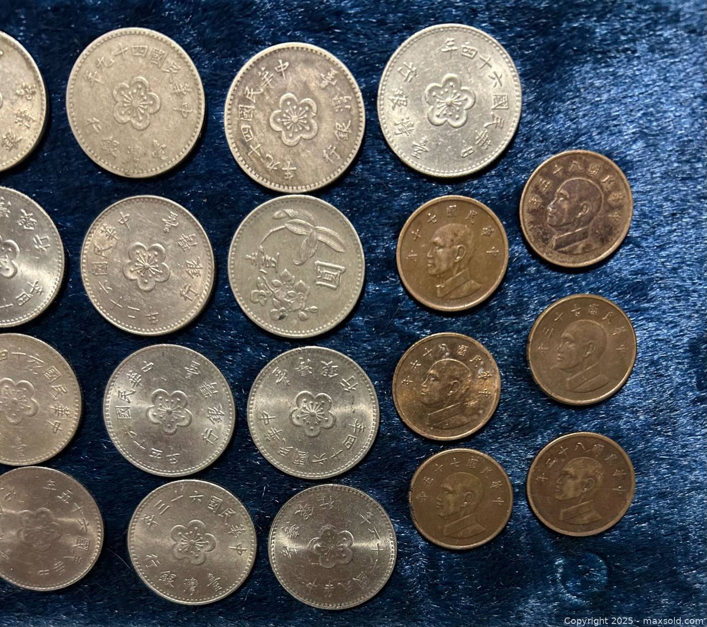 Taiwan coins, 25 pieces assorted | Maxsold