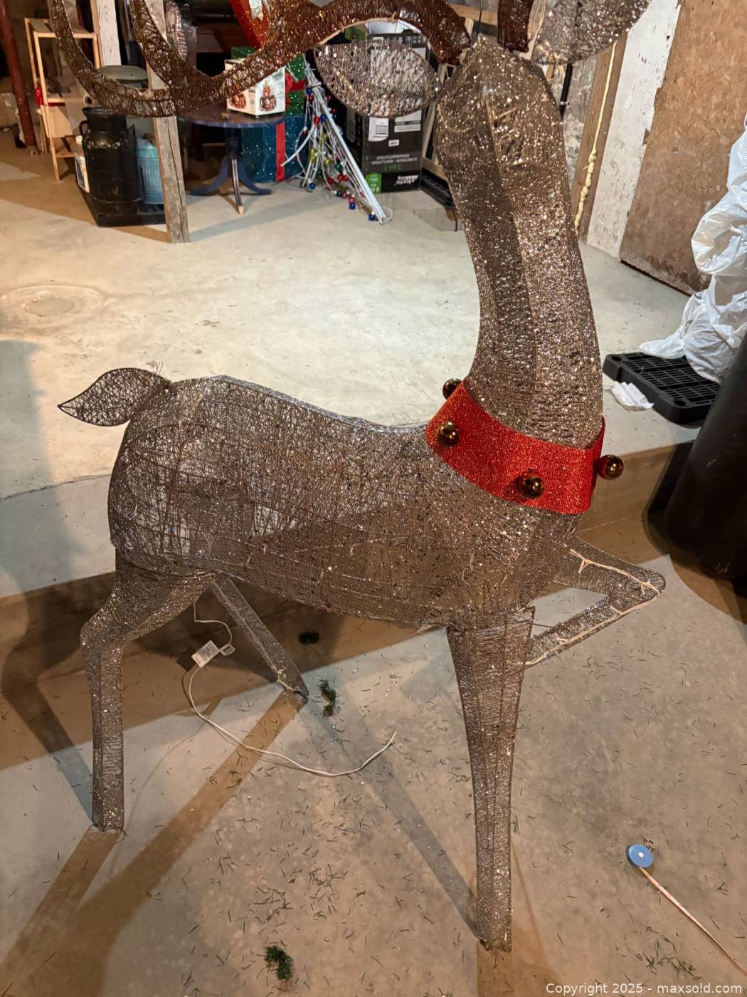 Glittered Wire-Frame Reindeer Decoration | Maxsold