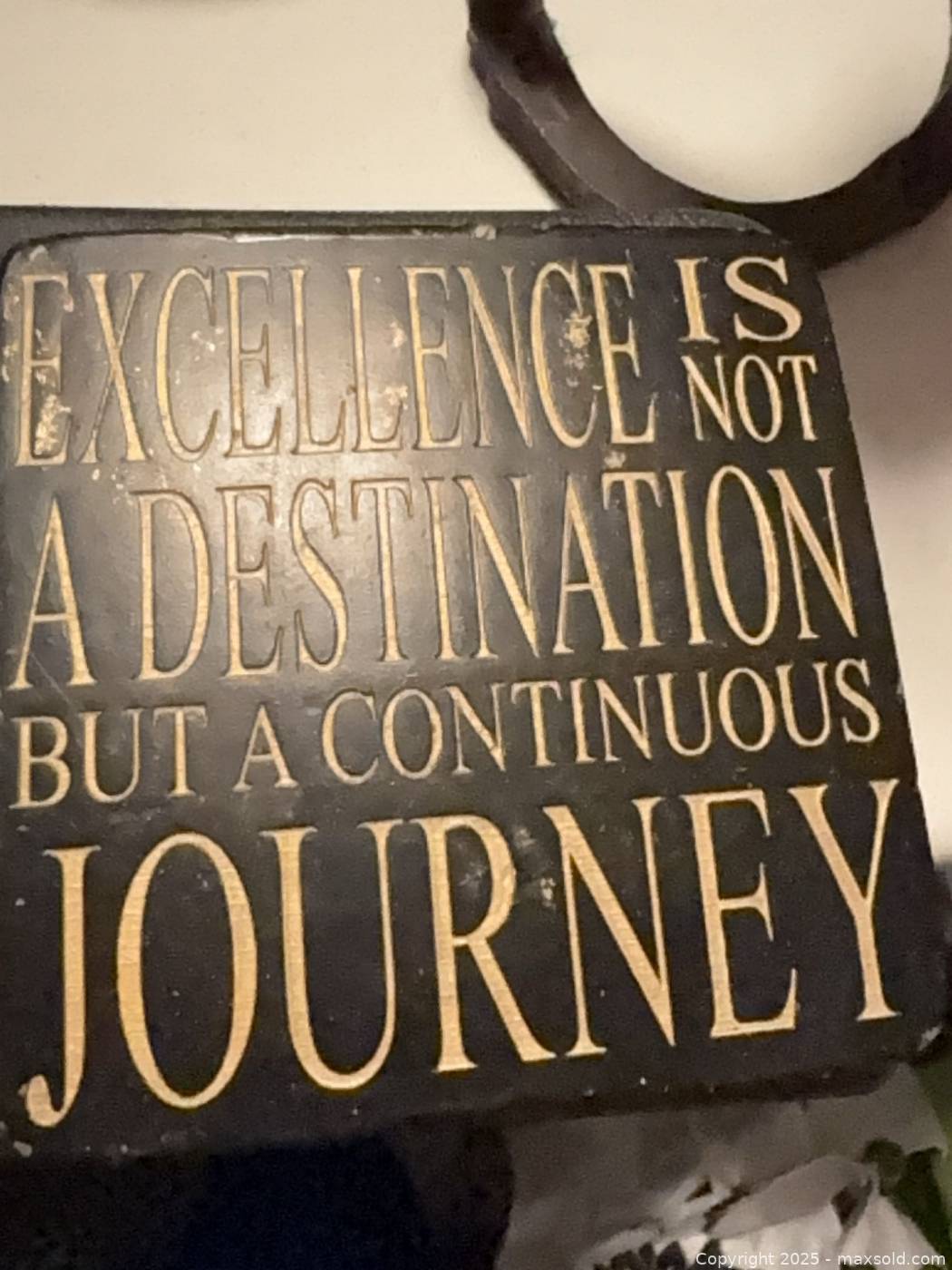 Rustic horseshoe candle holder and inspirational plaque | Maxsold