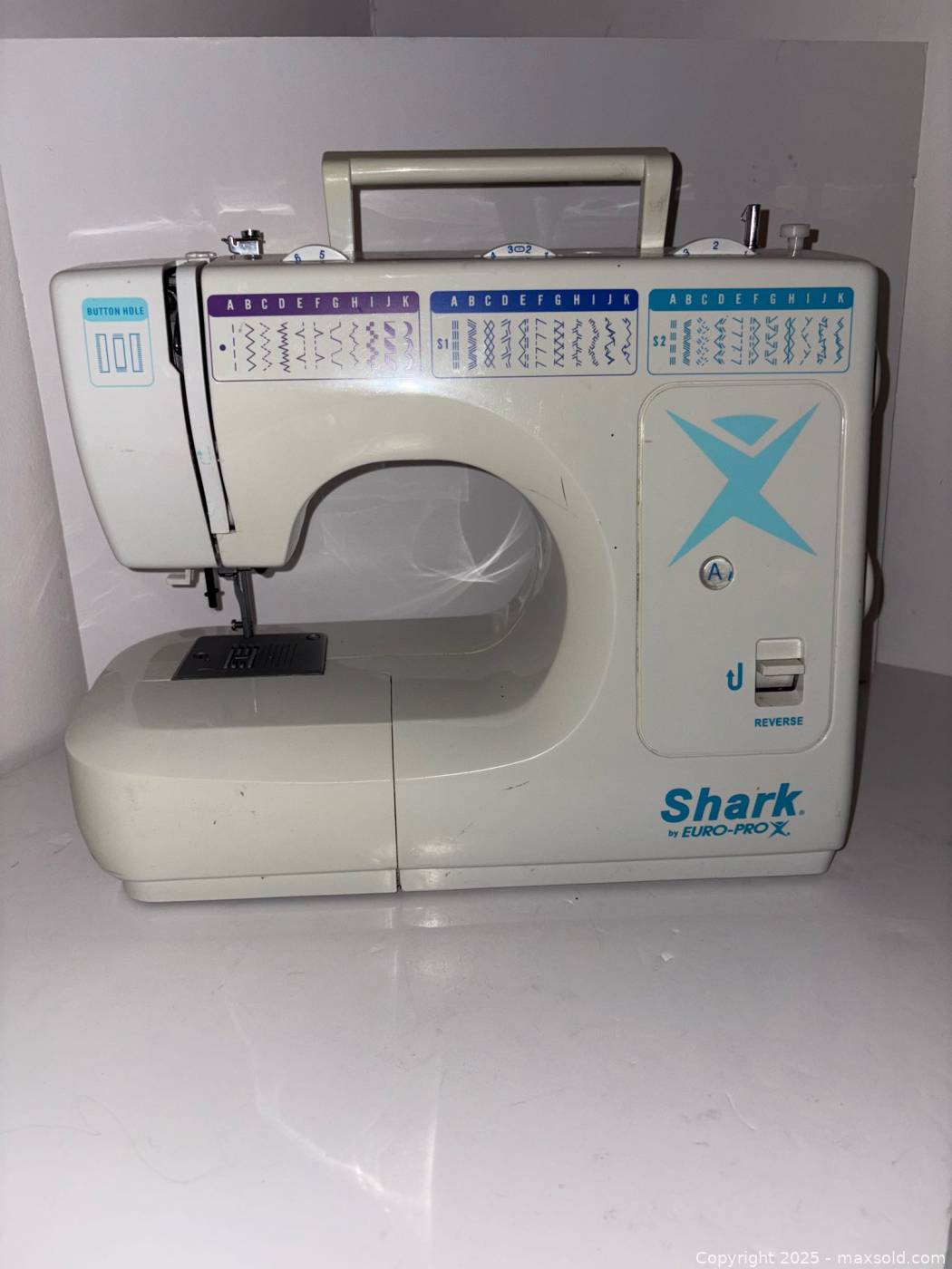 Shark Euro-Pro X portable sewing machine with accessories | Maxsold