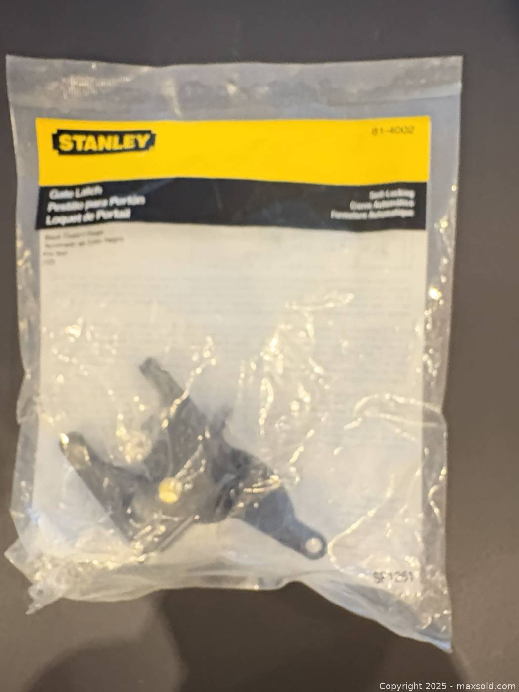 Stanley 81-4002 gate latch | Maxsold
