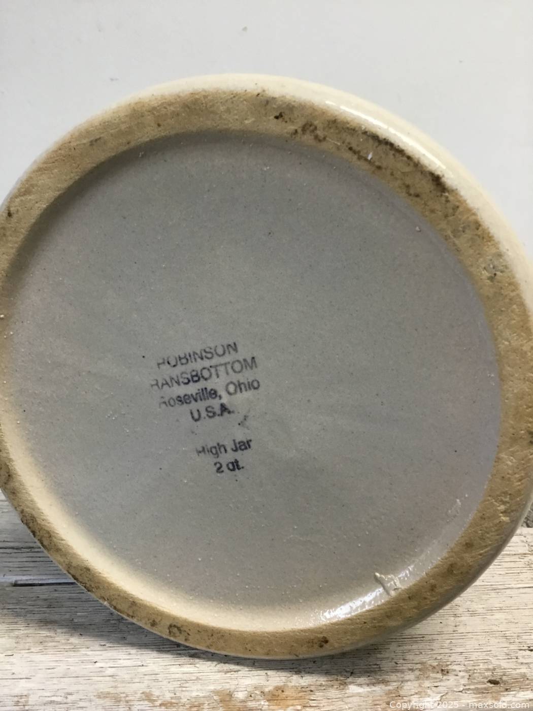 Robinson Ransbottom 2-Qt Saltglaze High Jar | Maxsold
