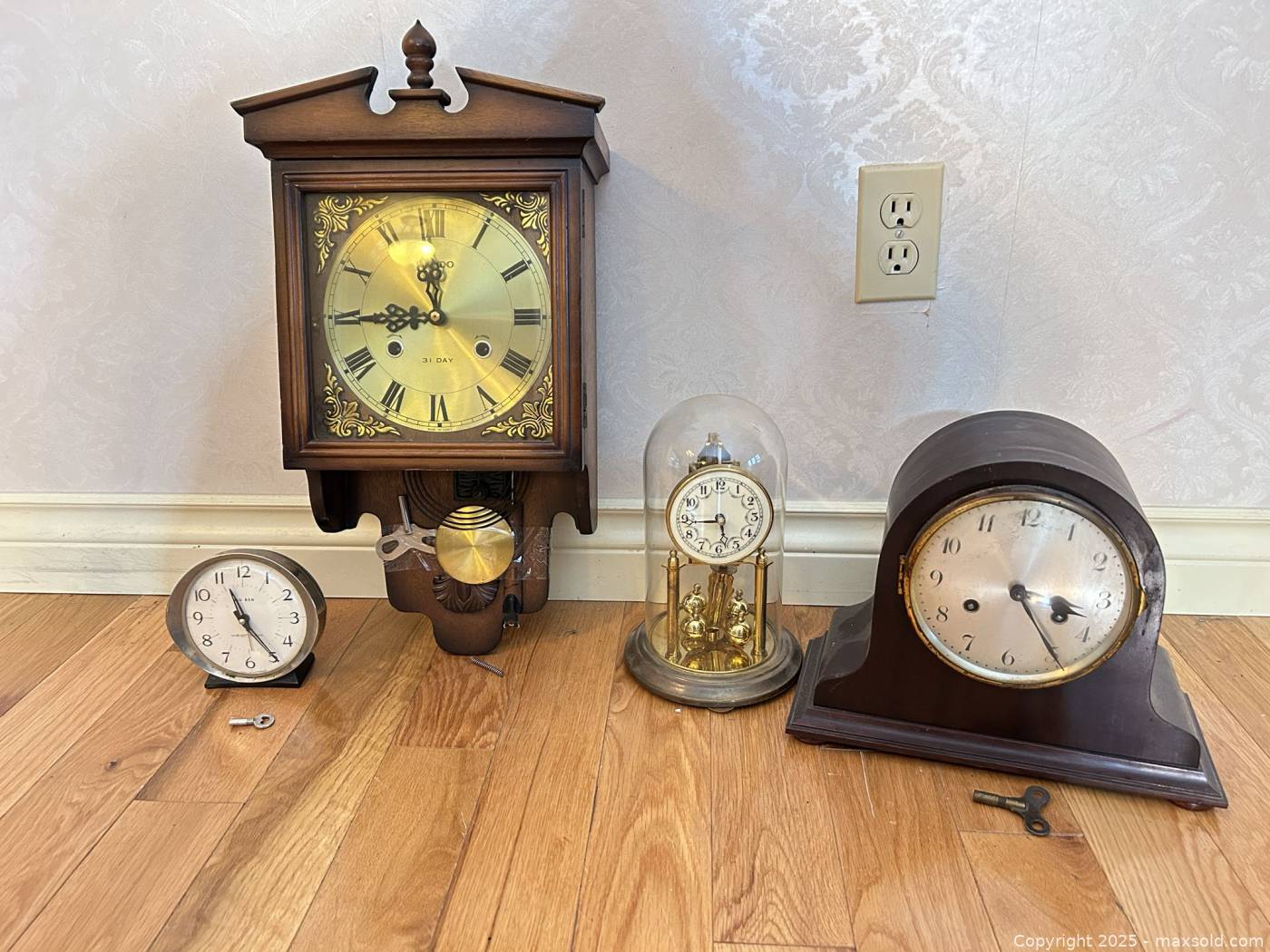 4 vintage clocks wall mantel torsion alarm | Maxsold