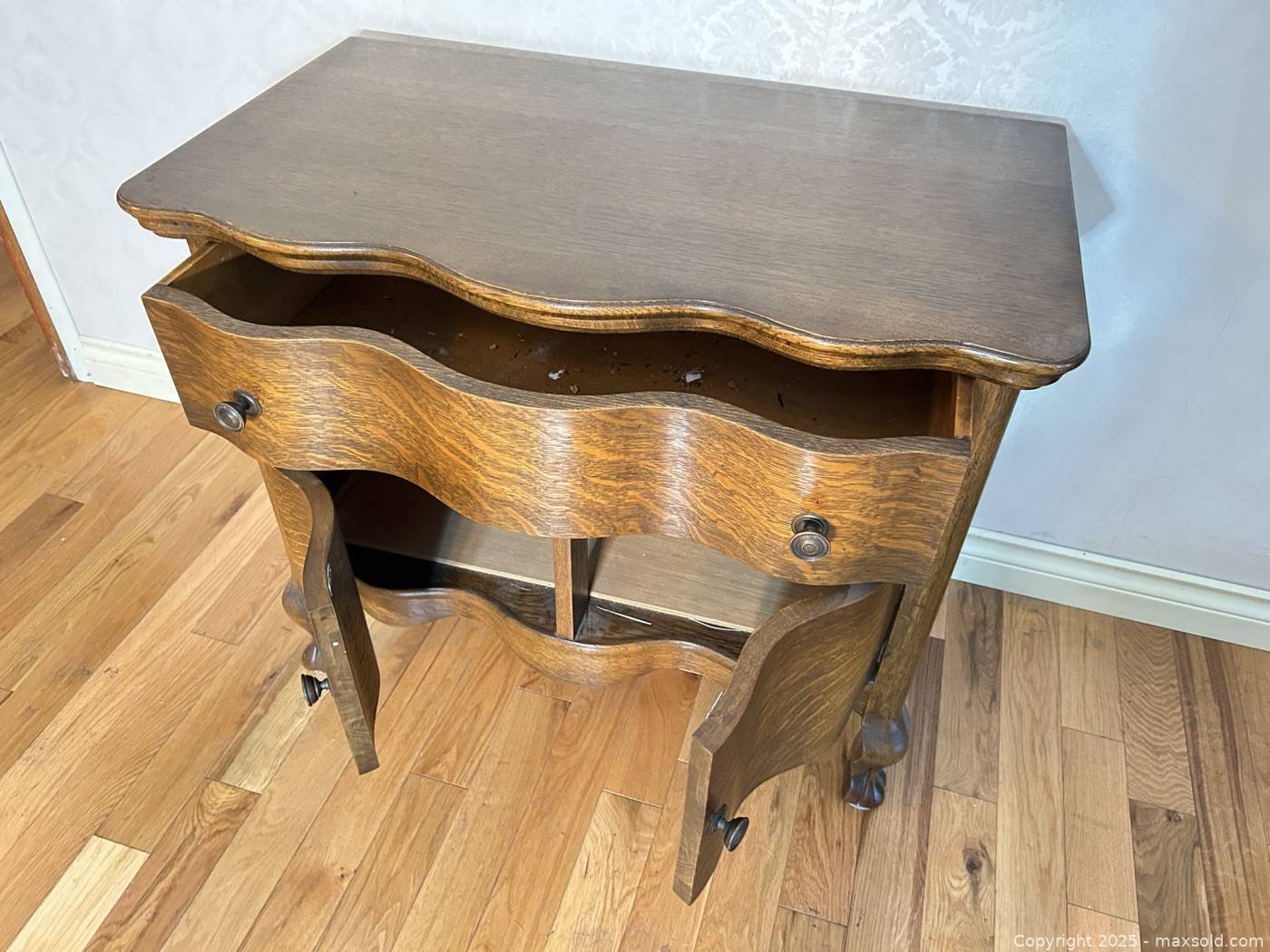 Solid Oak Console Table, 1 Drawer, 2 Doors | Maxsold