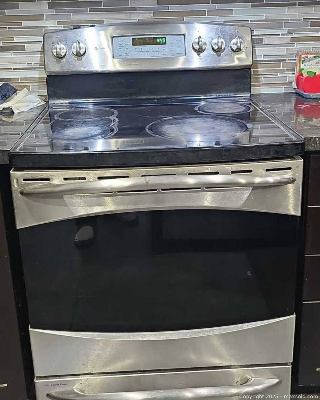 GE Profile freestanding electric range | Maxsold