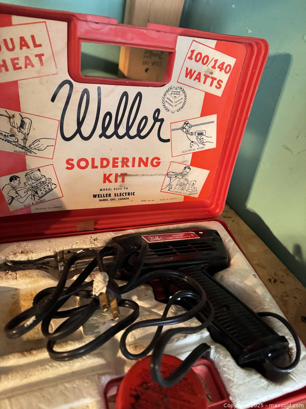 Weller 8200PK Dual-Heat Soldering Kit | Maxsold