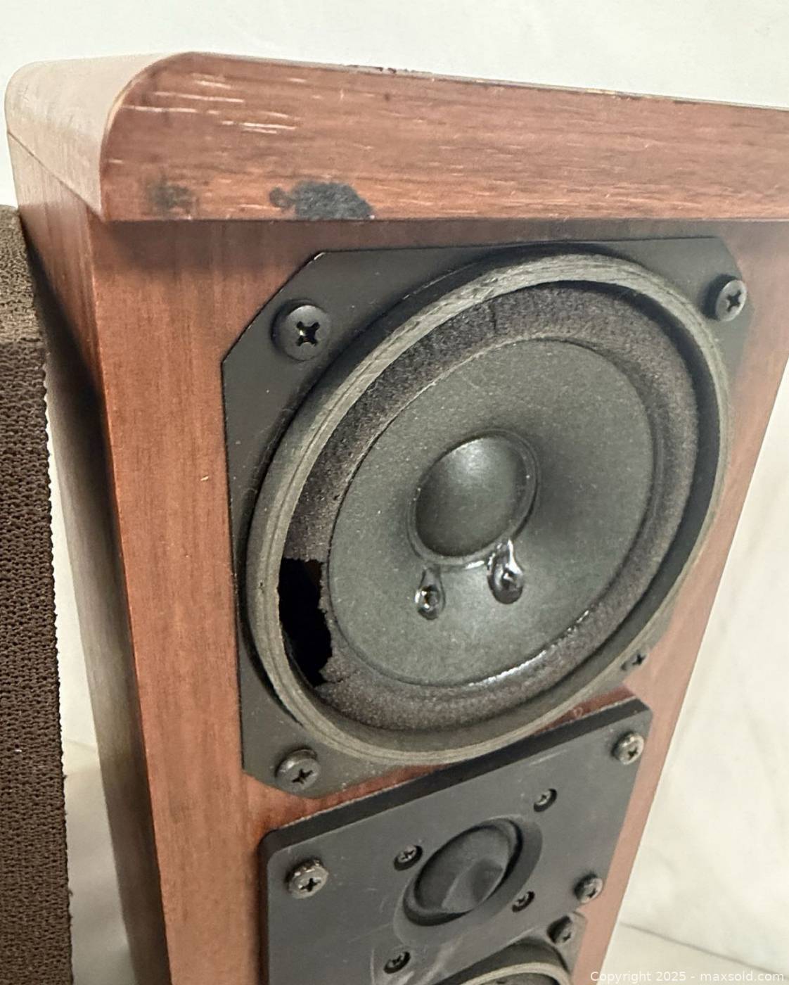 Koss Dyna-Mite Model M/80 Plus bookshelf speakers | Maxsold