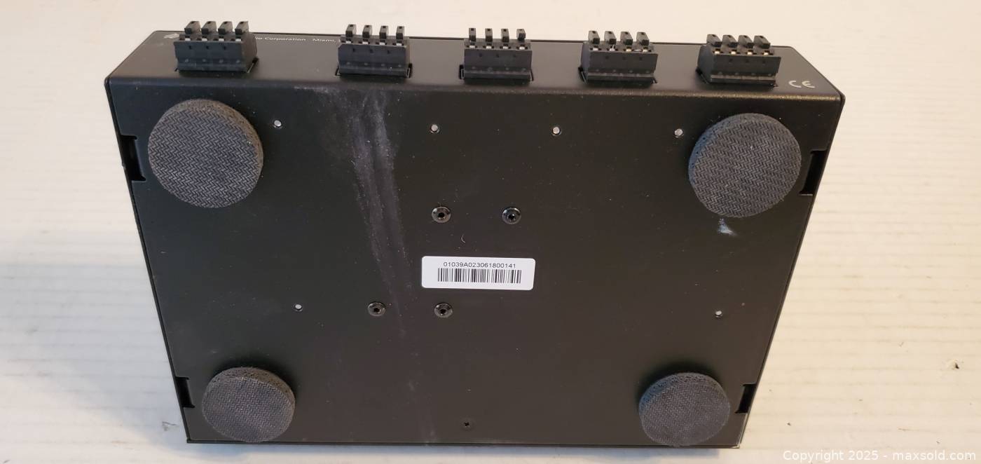 Niles SS-4 Speaker Selection System | Maxsold